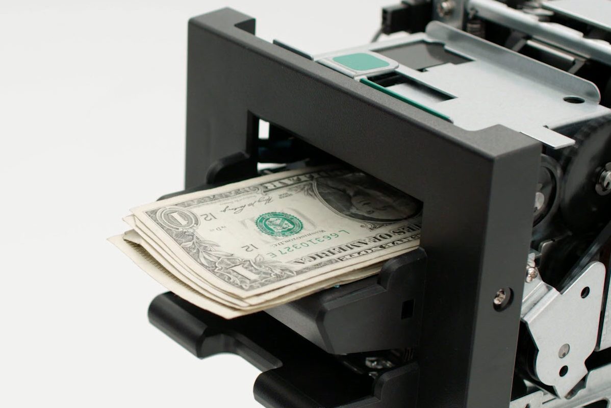 Banking Made Easy with Fujitsu - Fujitsu Frontech North America